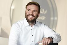 Generative AI - How do companies have to position themselves now?